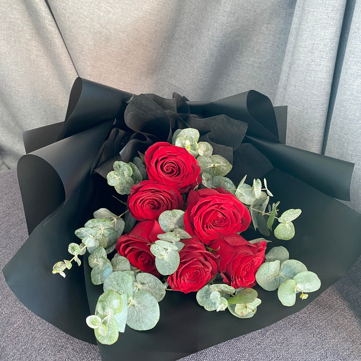 6 Red Rose Bouquet – 33 Petals & Co.